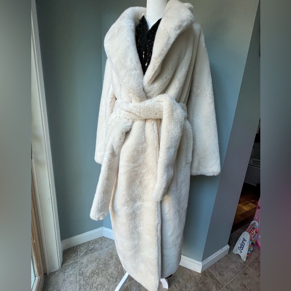 Zara | Jackets & Coats | Nwt Zara Ivory Fw22 Ecru Off White Mink Long ...